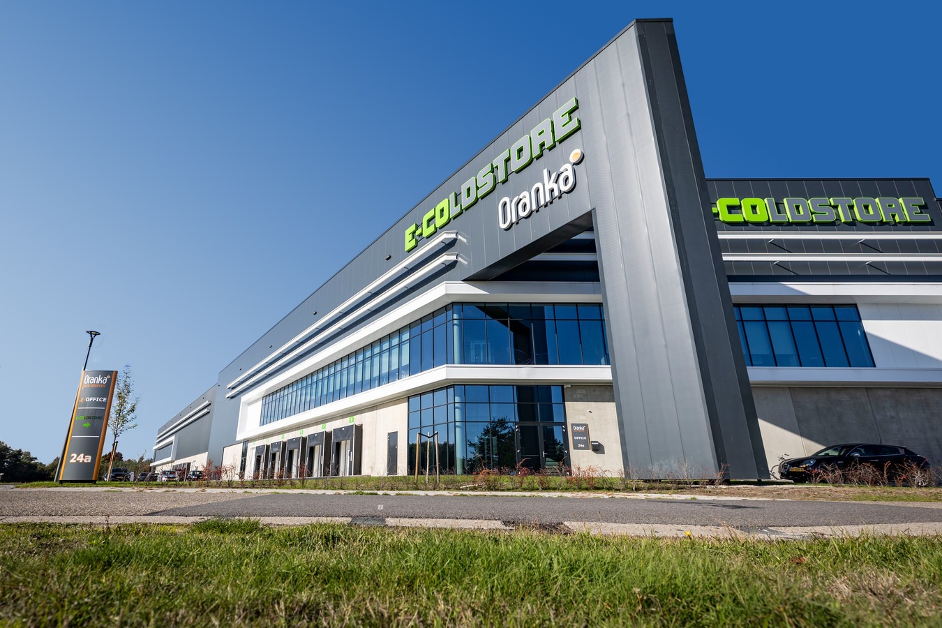 Wie zijn wij en waar komt Oranka vandaan?